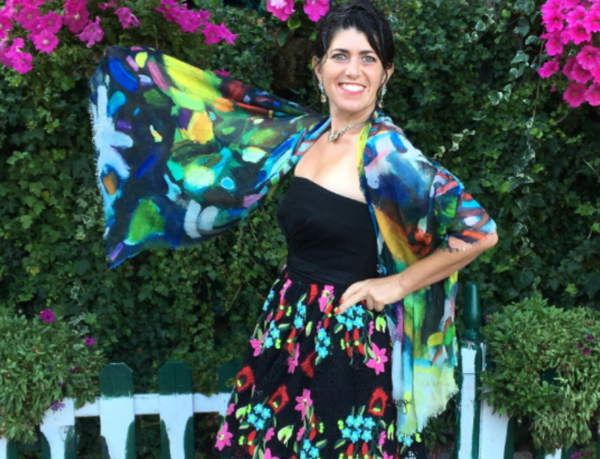 Dena Lyons - Premium Apparel & Accessories